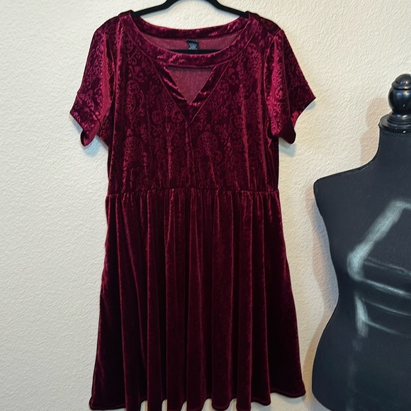 torrid | Dresses | Disney Torrid Velvet Mickey Dress | Poshmark